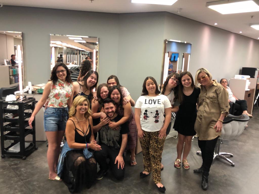 Miss com deficiência no Clube Curitibano neste domingo – Divirta-se ...