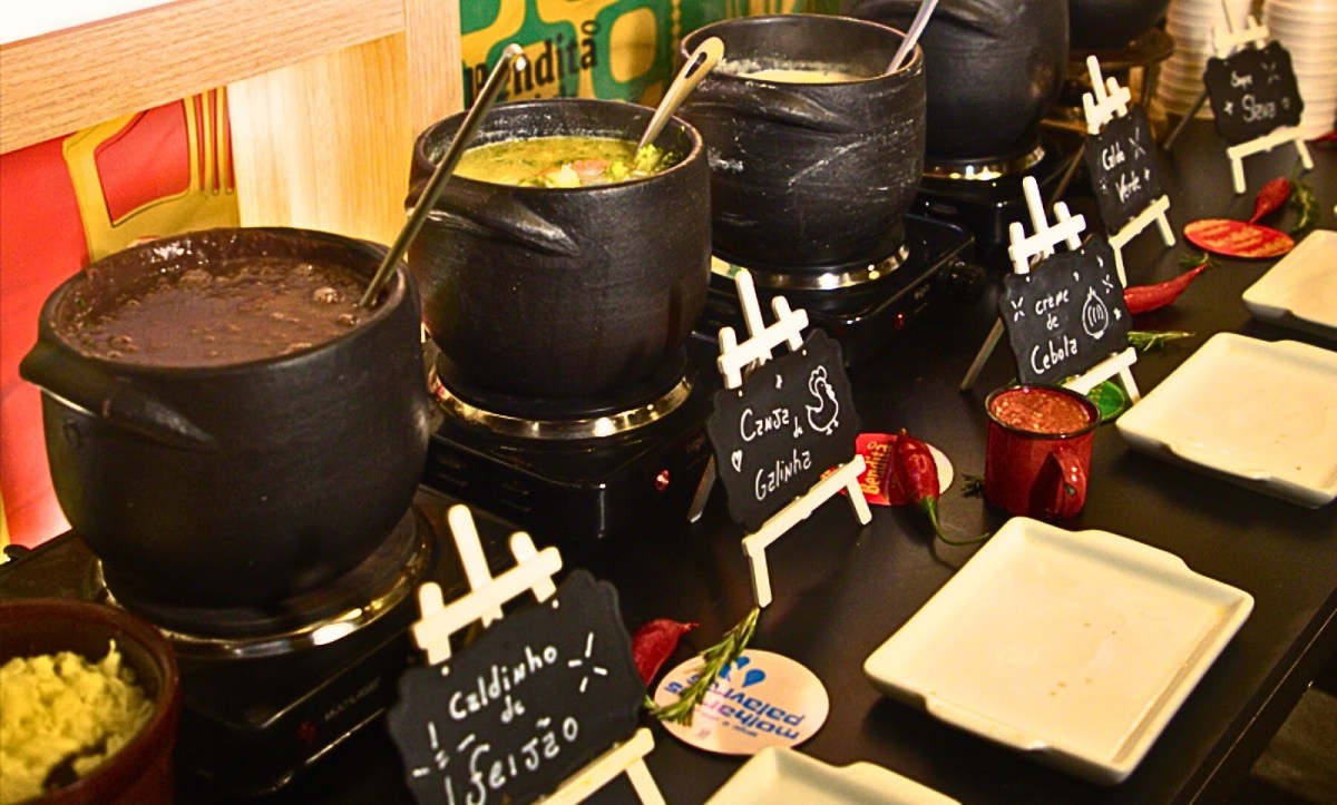 Buffet de sopas e caldos, quentão e vinho chegam ao Bendita Izabel