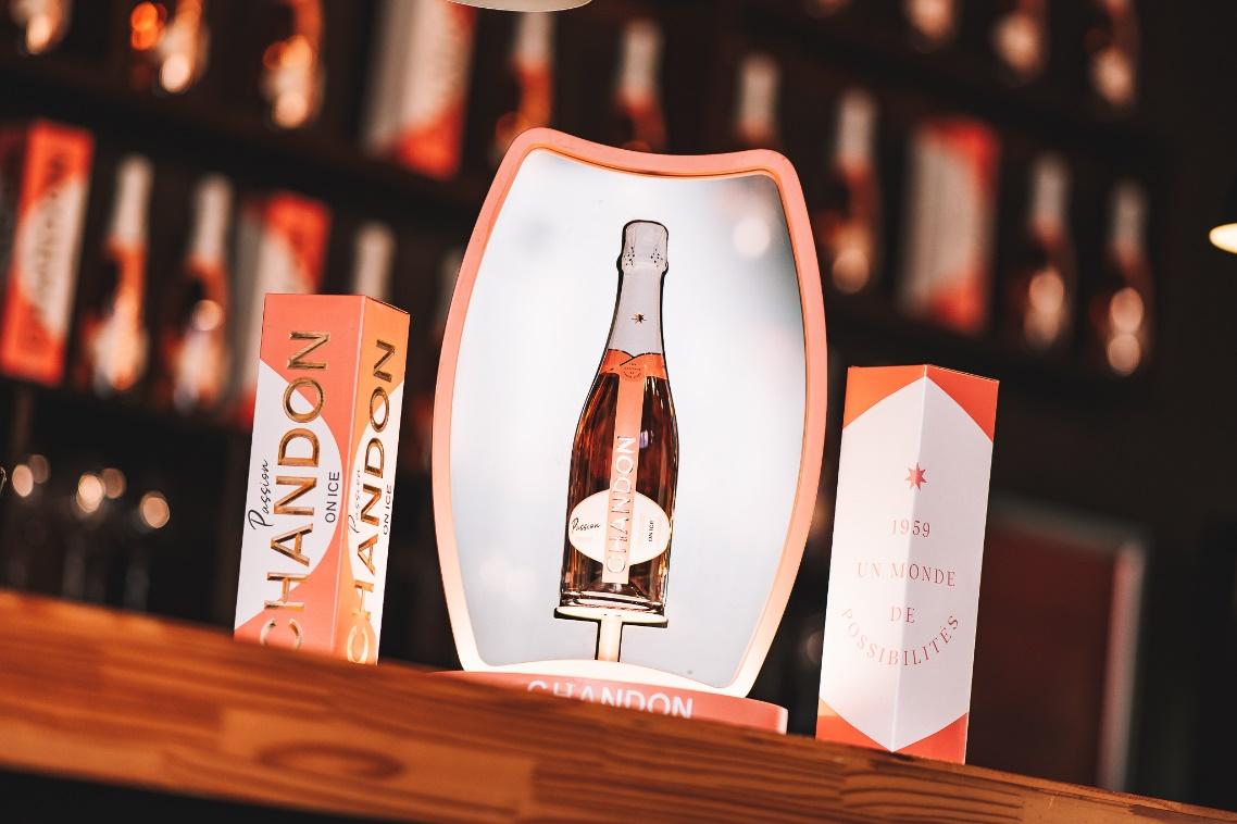 A CHANDON celebra mais um Carnaval, brindando com o Chandon